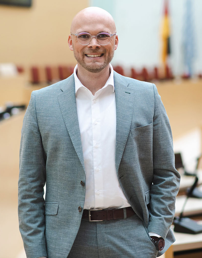 Skills to Jobs Tech Alliance | AWS